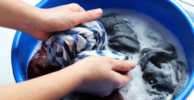 How To Hand Wash Clothes (EASY Beginner's Guide) - Expert Home Tips