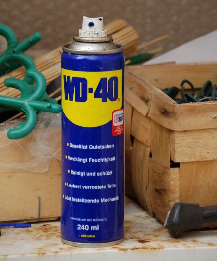 42 Uses For WD-40 (The Product That Does EVERYTHING!) - Expert Home Tips