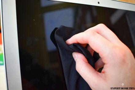 How To Clean Your Electronic Devices (In 16 Safe and Easy Steps ...